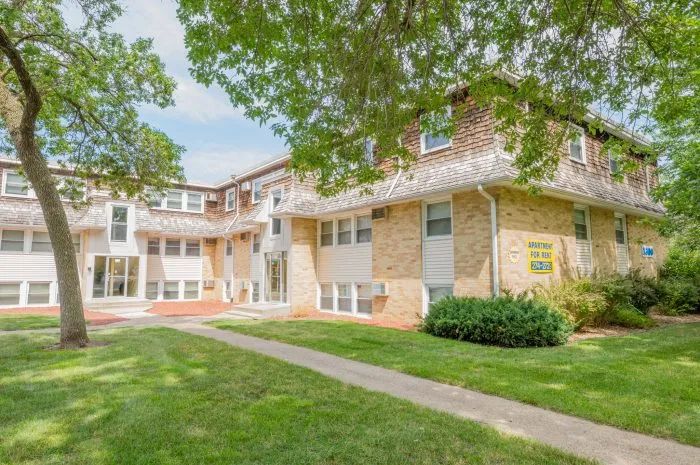 Premier Real Estate Services | The Drake