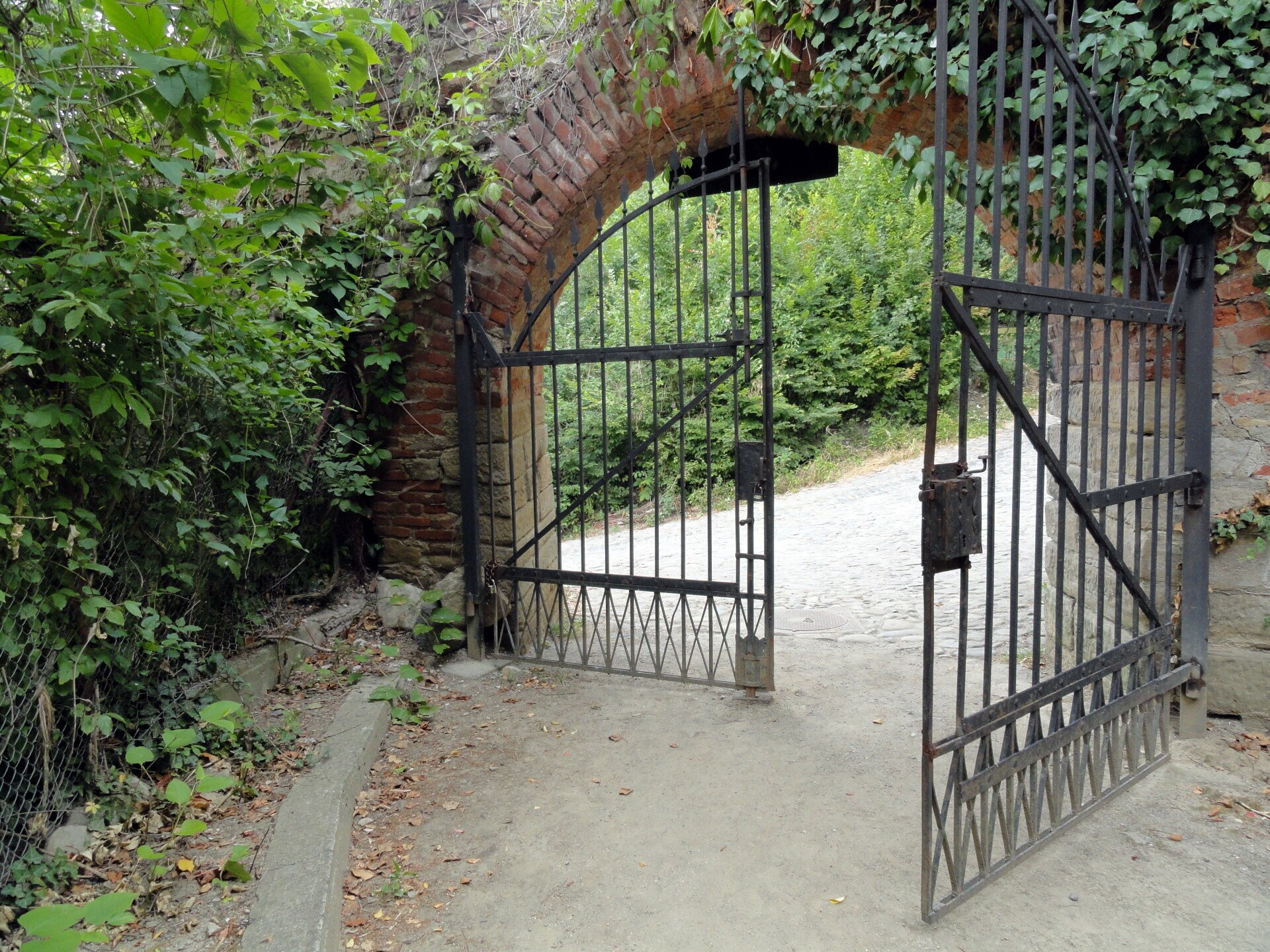 Iron Gates | Custom Iron Works Boston