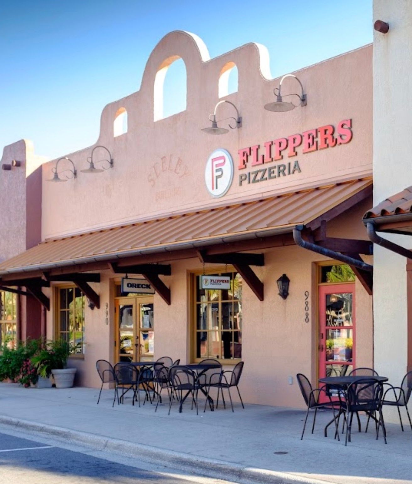 Flippers Pizza Co. Gallery | Eat With Your Eyes