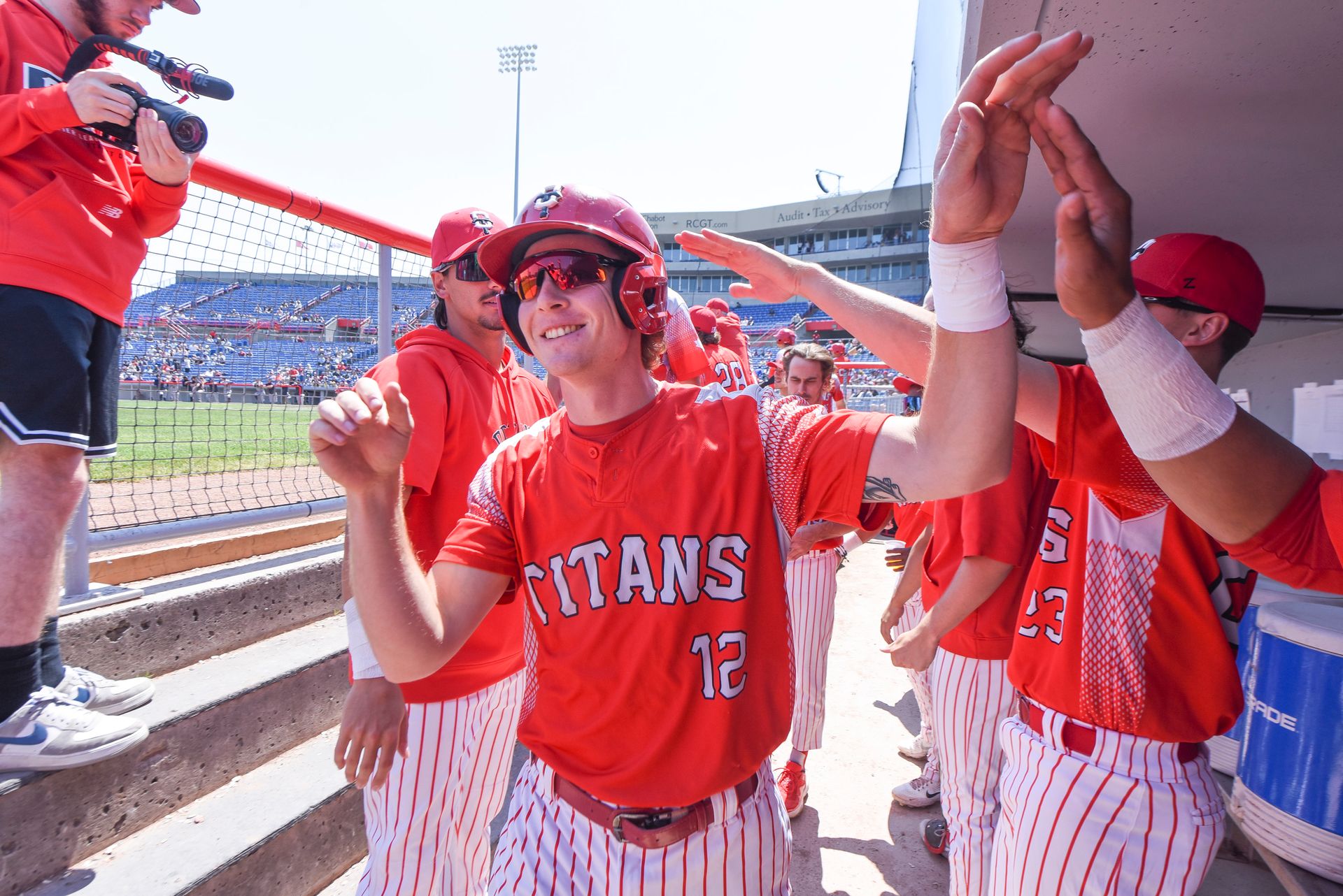 Titans Snap Skid With Come-From-Behind Victory