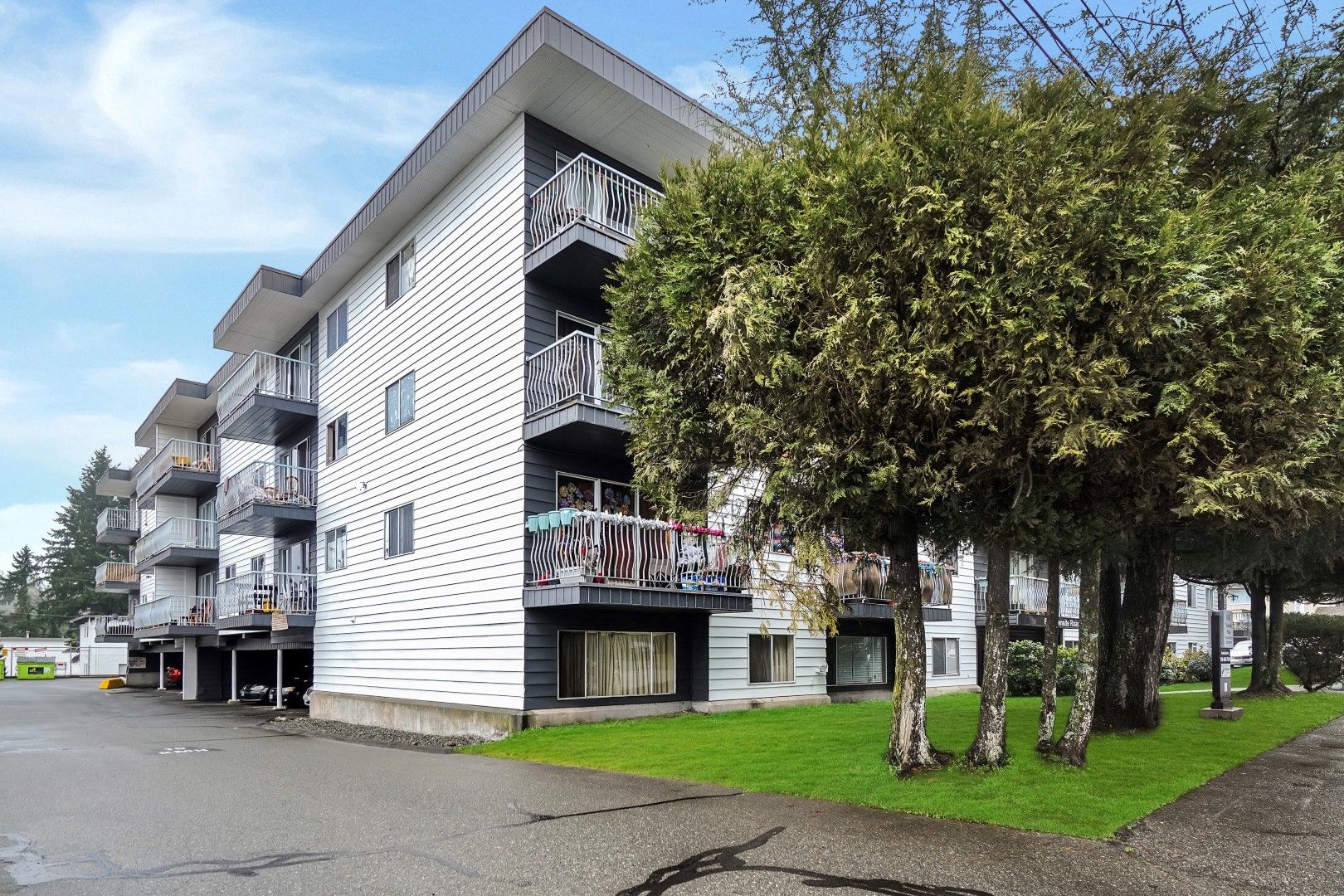 Parkside Manor Apartments - Gallery