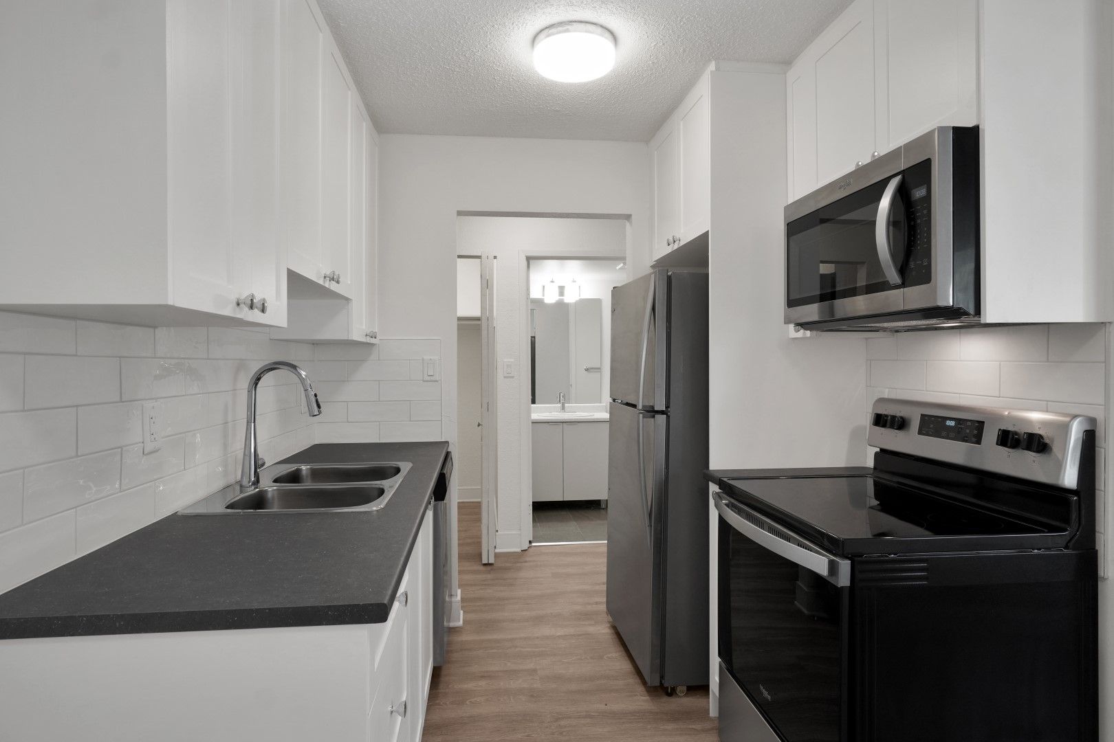 Parkside Manor Apartments - Suites