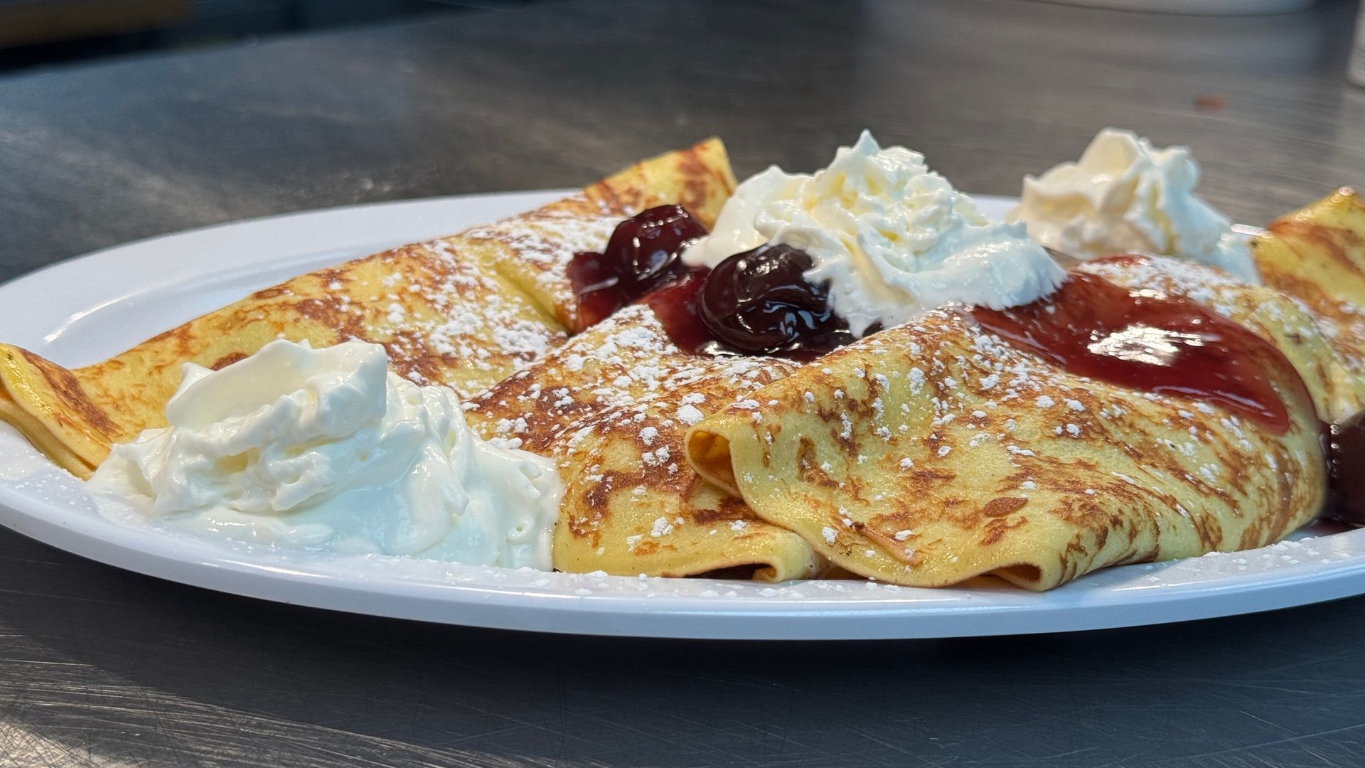 Breakfast & Lunch Restaurant | Berries Famous Pancake House | Kalamazoo, MI