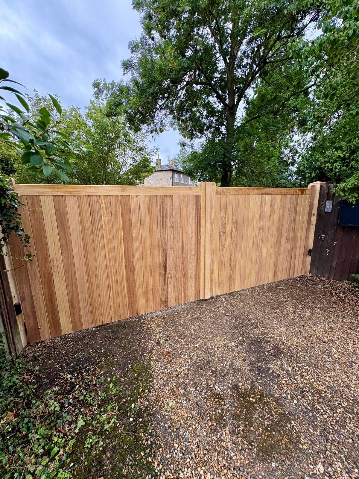 Suffolk Gates - Acton, ENG - Hadleigh Gate Range