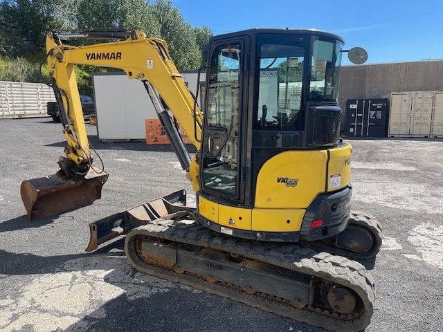 Earth Moving Equipment & Heavy Machinery Sale