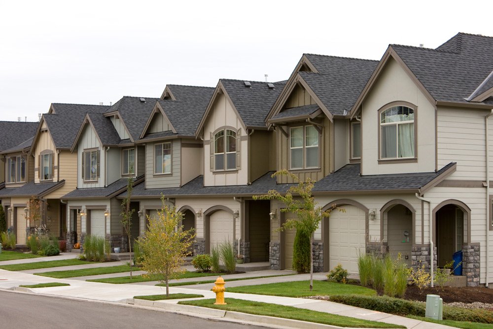 Townhouse Roofing Services | Des Moines, IA | Deever Roofing