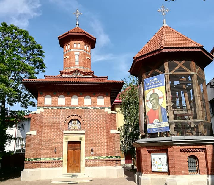World's Smallest Non-denominational Church: world record in Oneida, New ...