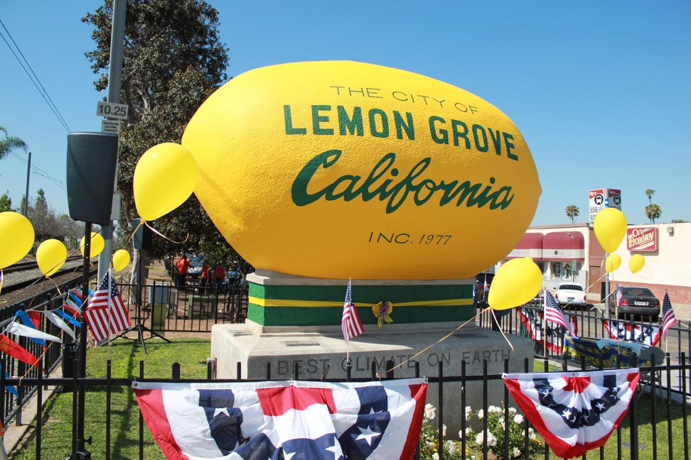 World's Largest Lemon Sculpture: world record set in Lemon Grove ...