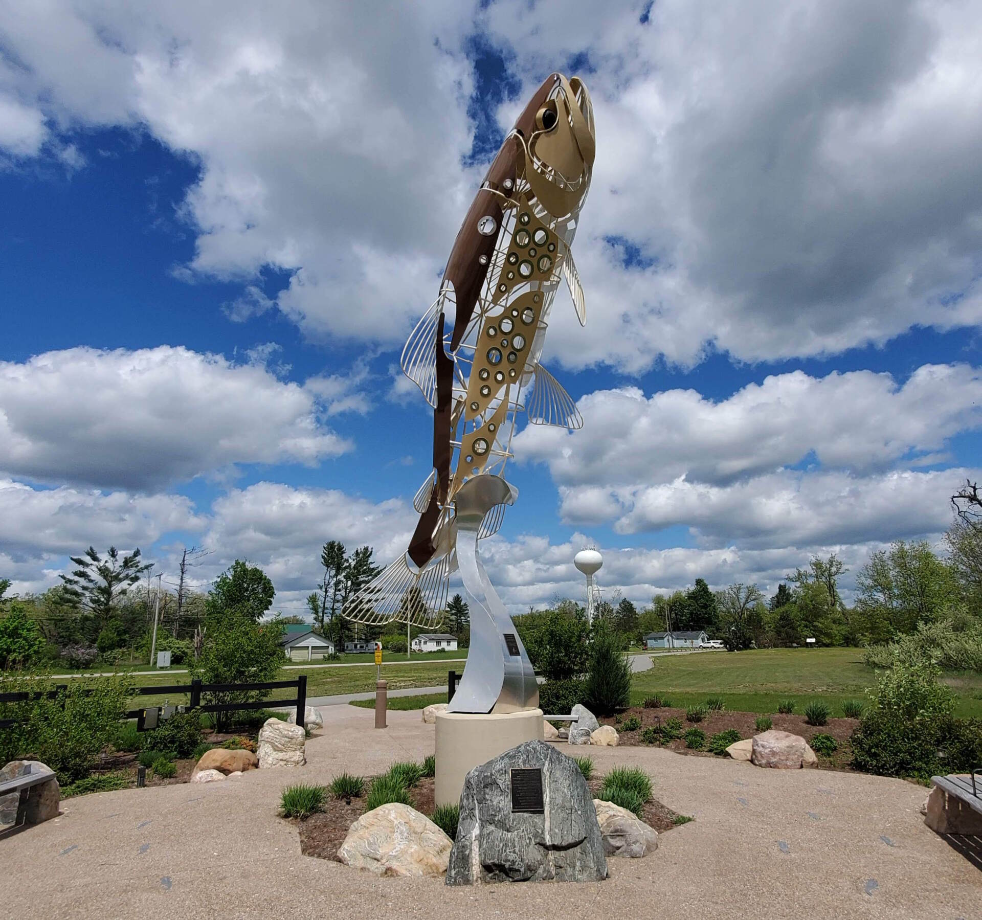World's Largest Catfish Statue: world record in Wahpeton, North Dakota