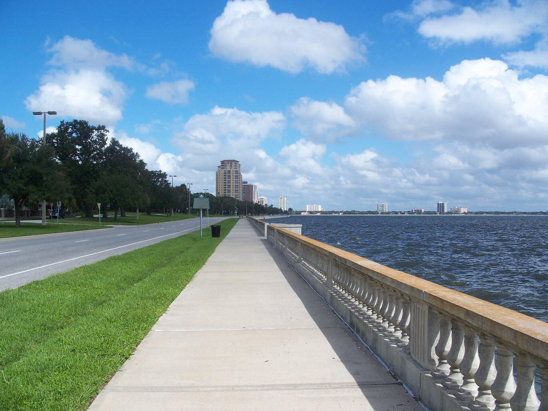World's Longest Continuous Sidewalk: world record in Tampa, Florida