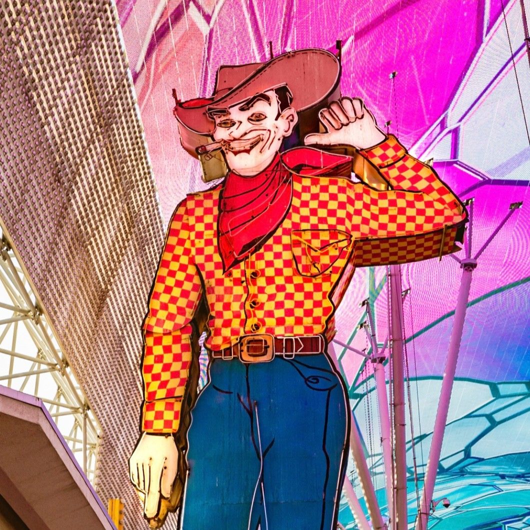 World's Largest Mechanical Neon Sign: world record in Las Vegas, Nevada