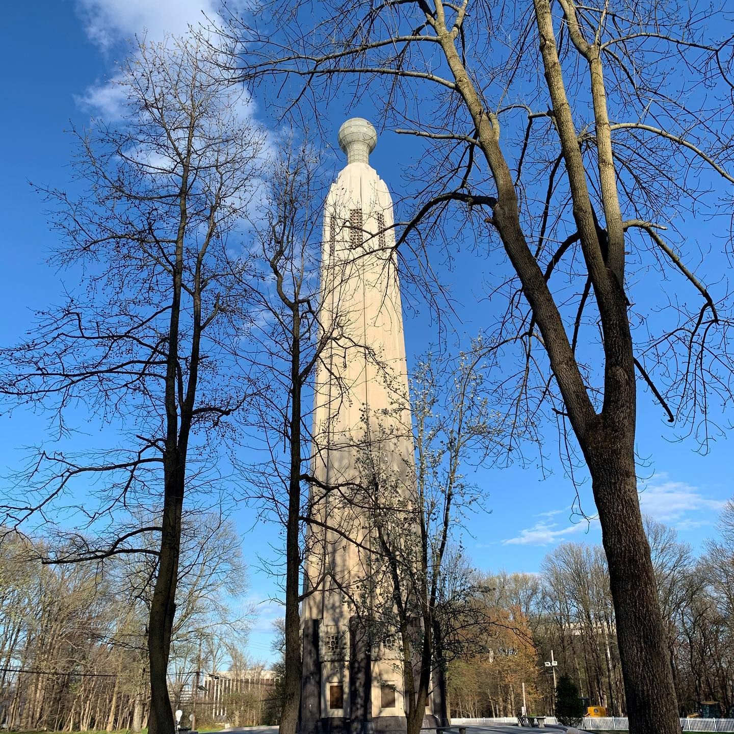 World’s Largest Light Bulb Sculpture: world record in Edison, New Jersey