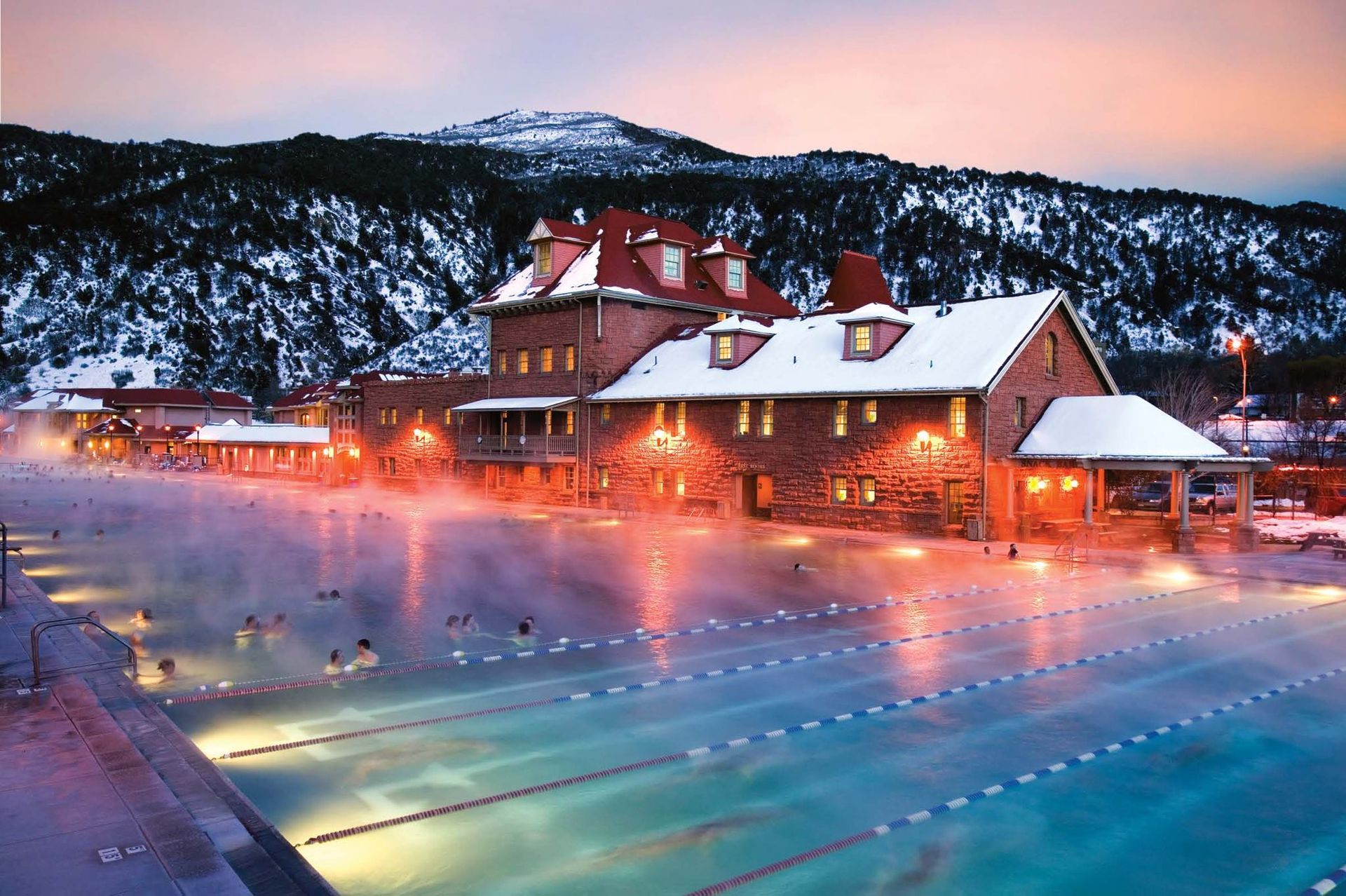 World's Largest Mineral Hot Springs Pool: world record in Glenwood ...