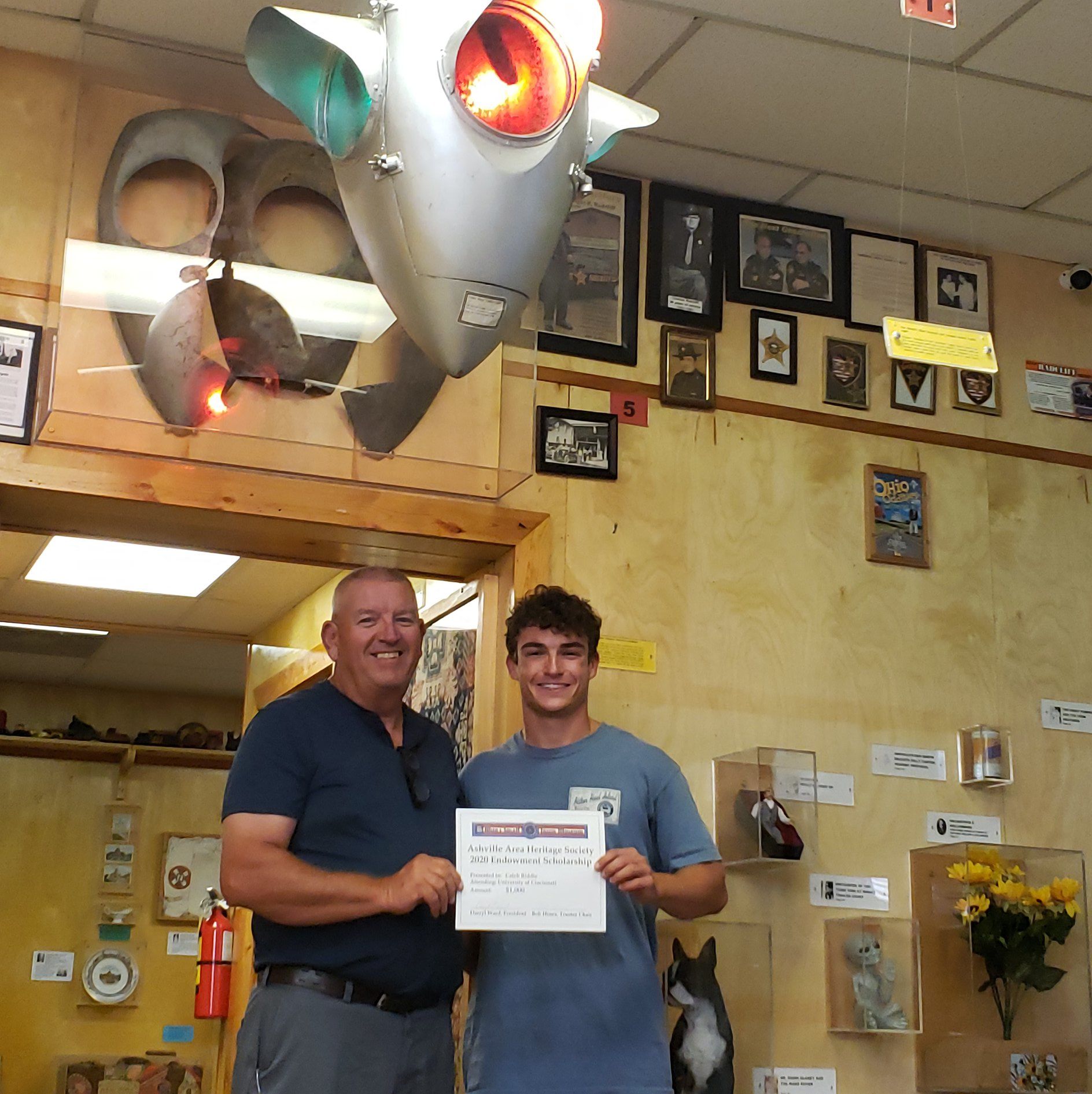 World’s Oldest Working Traffic Light: world record in Ashville, Ohio