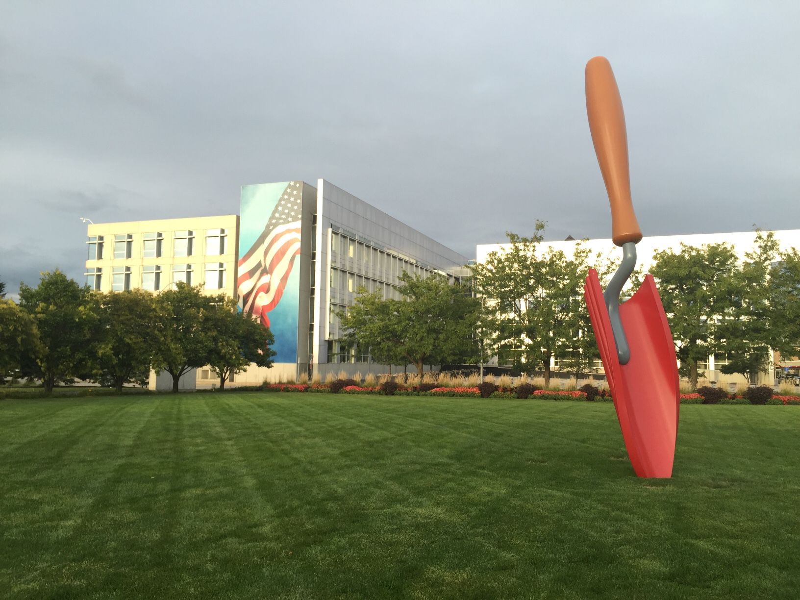 World's Largest Garden Trowel Sculpture: world record in Des Moines, Iowa