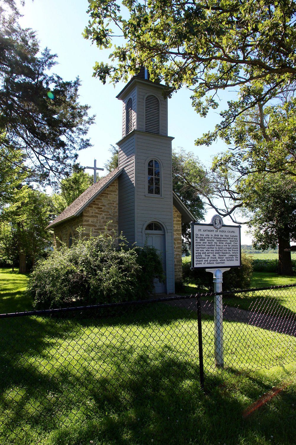 World's Smallest Church: world record in Fort Atkinson, Iowa