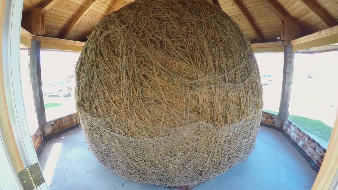 World’s Largest Ball of Sisal Twine: world record in Cawker City, Kansas