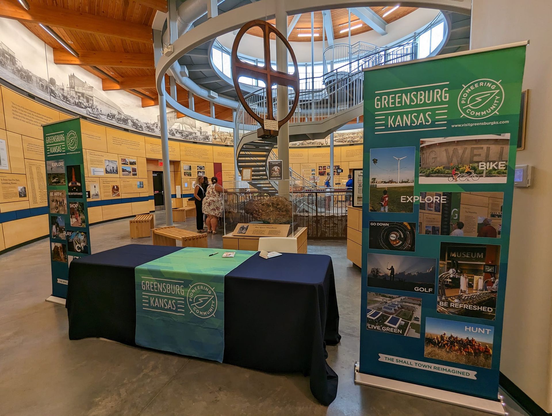 World's Largest Pallasite Meteorite: world record in Greensburg, Kansas
