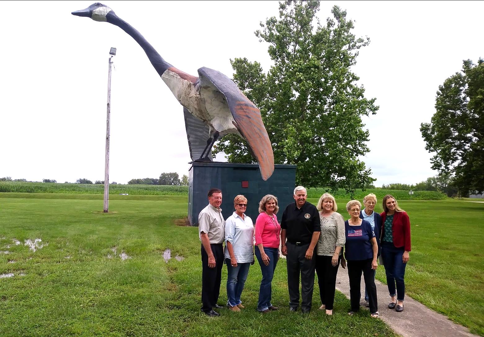 World's Largest Goose Sculpture: world record in Sumner, Missouri