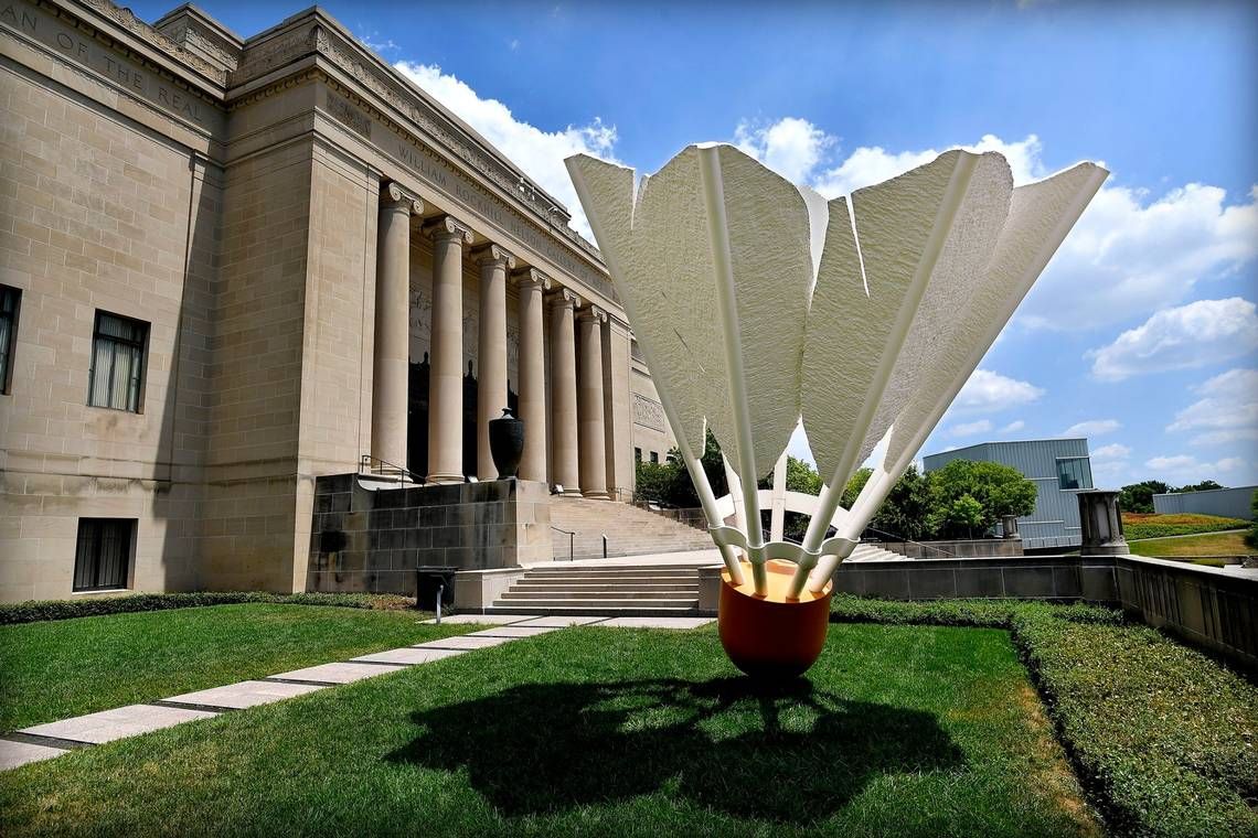 World's Largest Shuttlecock Sculptures: world record in Kansas City ...