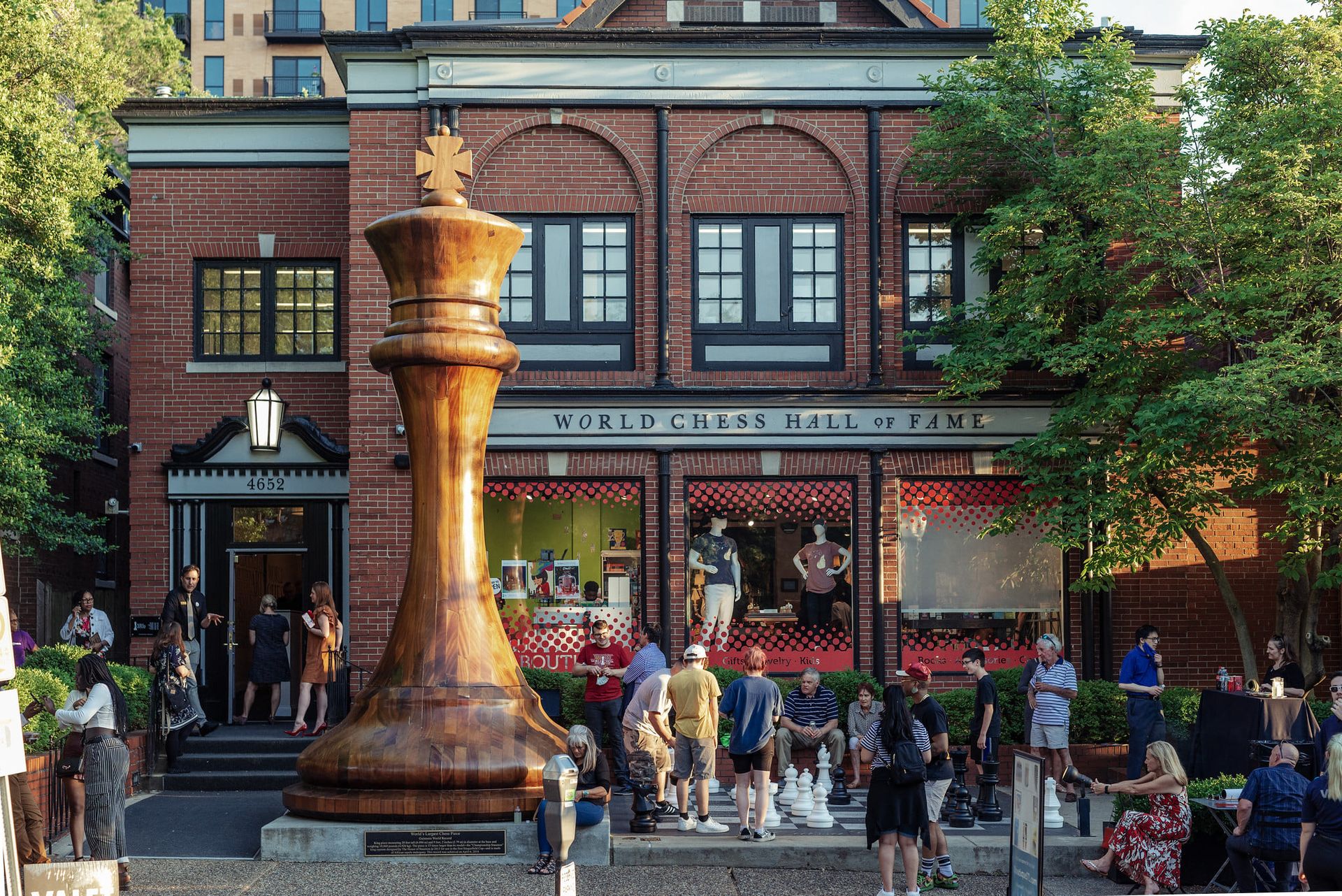 World’s Largest Chess Piece: world record in St. Louis, Missouri