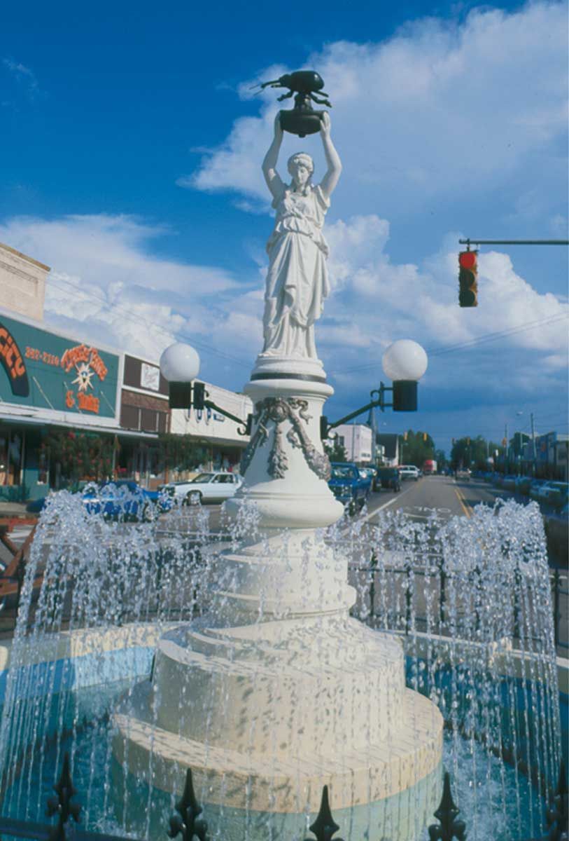 World’s Largest Boll Weevil Monument: world record in Enterprise, Alabama