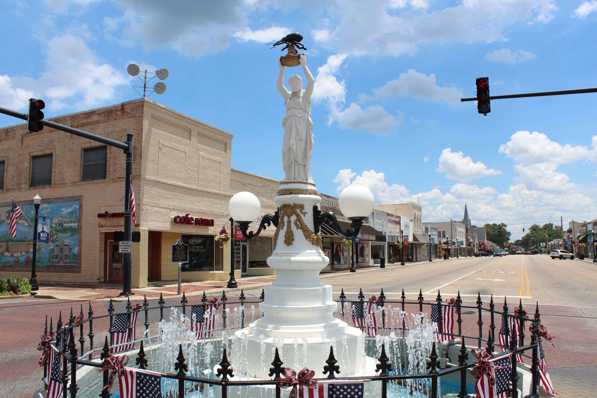 World’s Largest Boll Weevil Monument: world record in Enterprise, Alabama