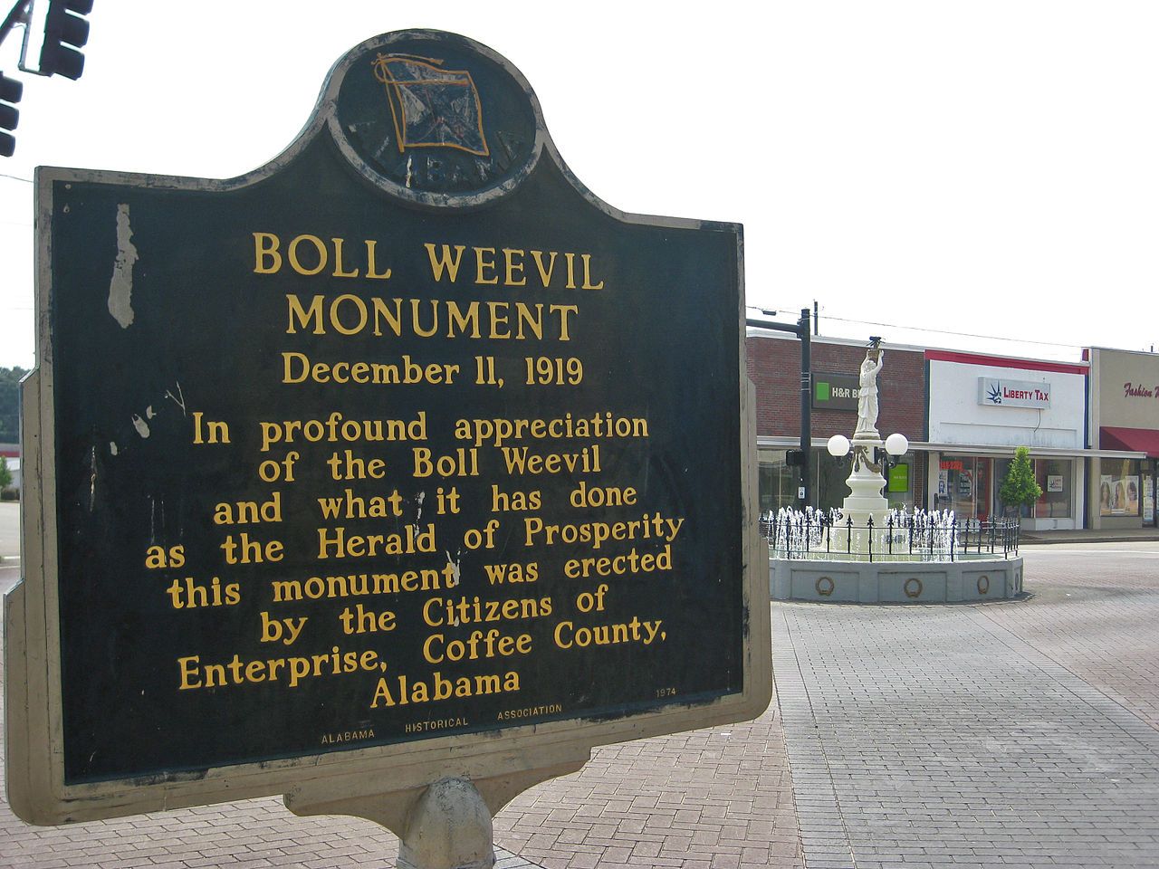 World’s Largest Boll Weevil Monument: world record in Enterprise, Alabama