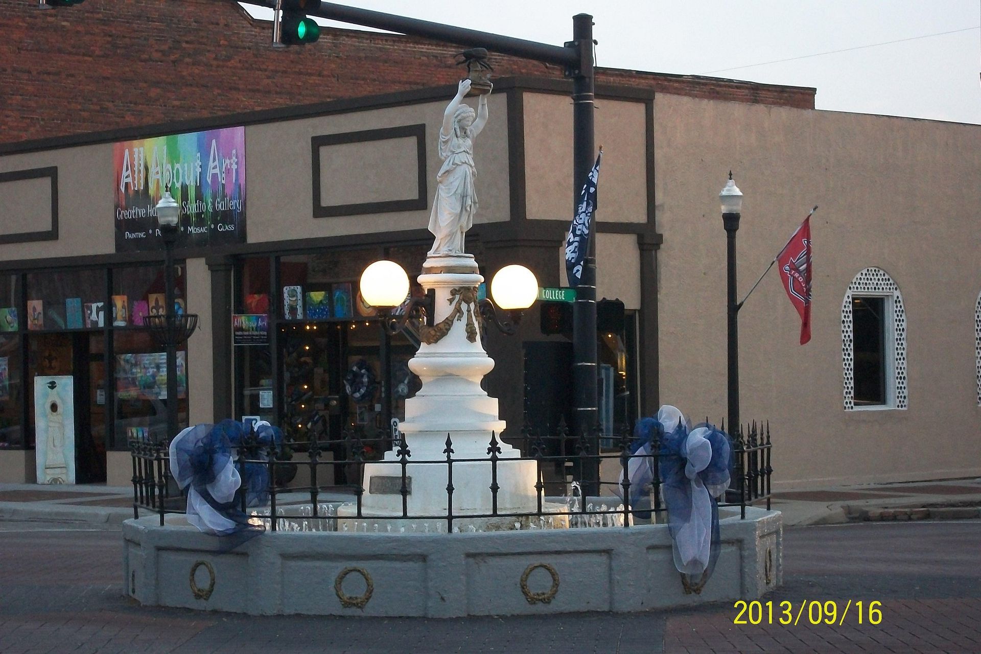 World’s Largest Boll Weevil Monument: world record in Enterprise, Alabama