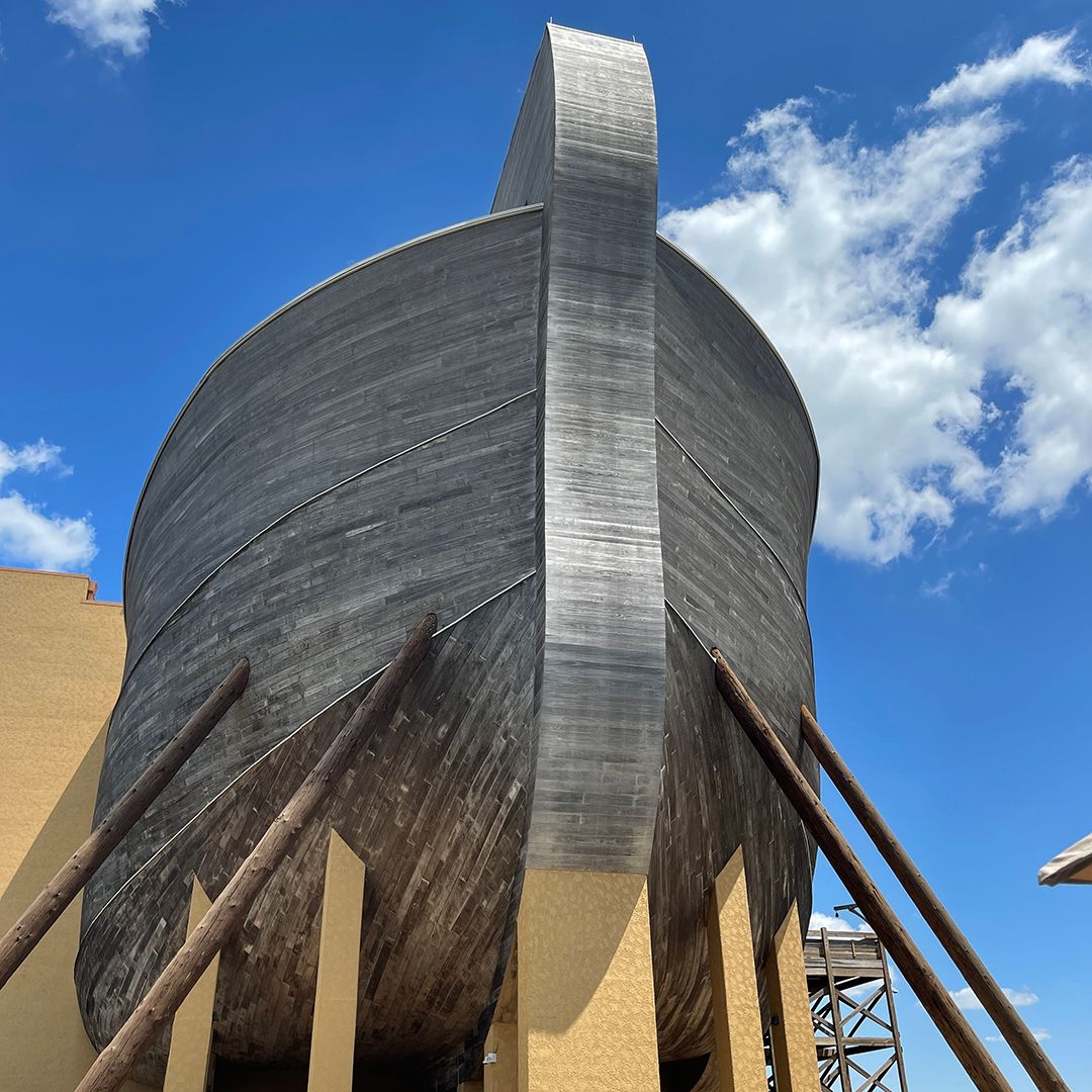 World’s largest freestanding timber frame structure: Williamstown, Kentucky