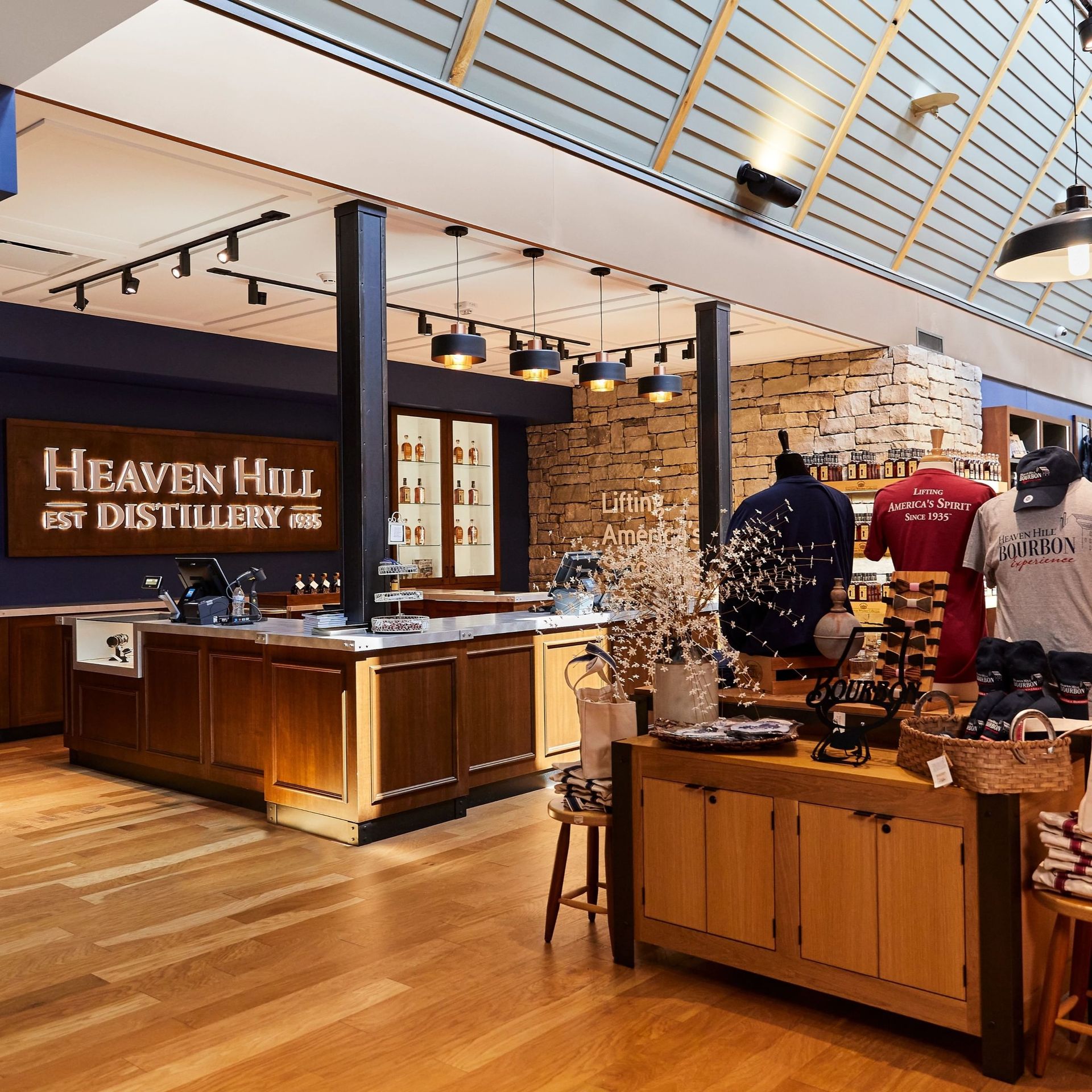 World's Largest Tourable Distillery: world record in Bardstown, Kentucky