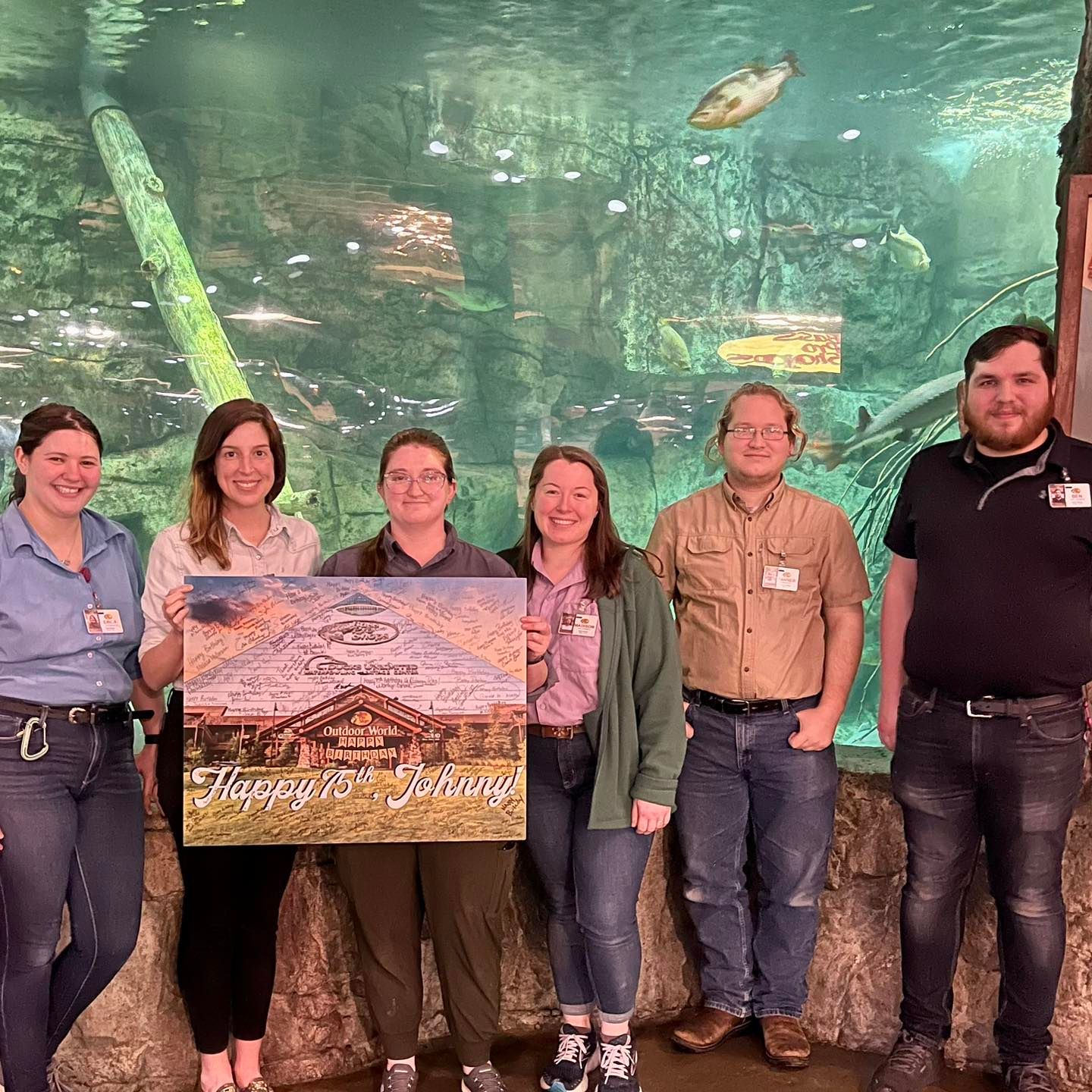 World's Largest Pyramid-Shaped Commercial Building: world record in ...