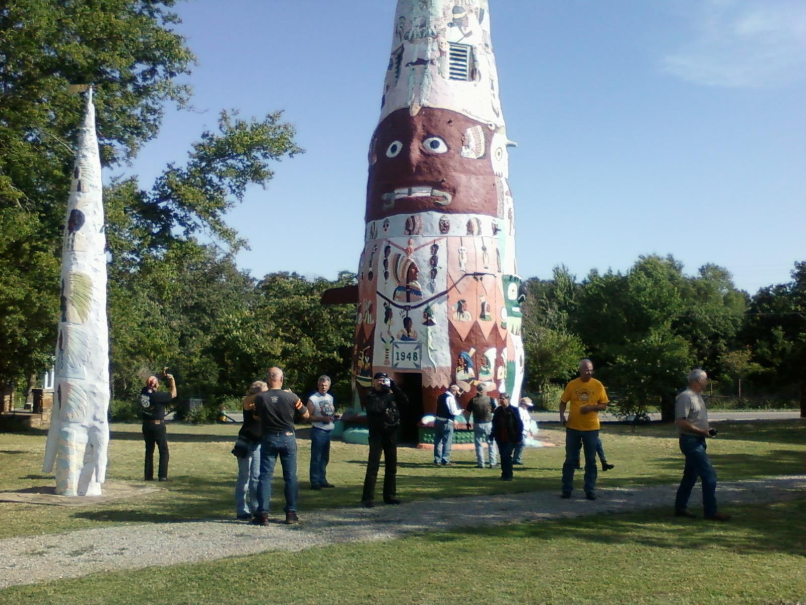 World’s Largest Concrete Totem Pole: world record in Chelsea, Oklahoma