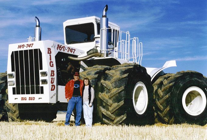 World's Largest Farm Tractor, world record in Havre, Montana