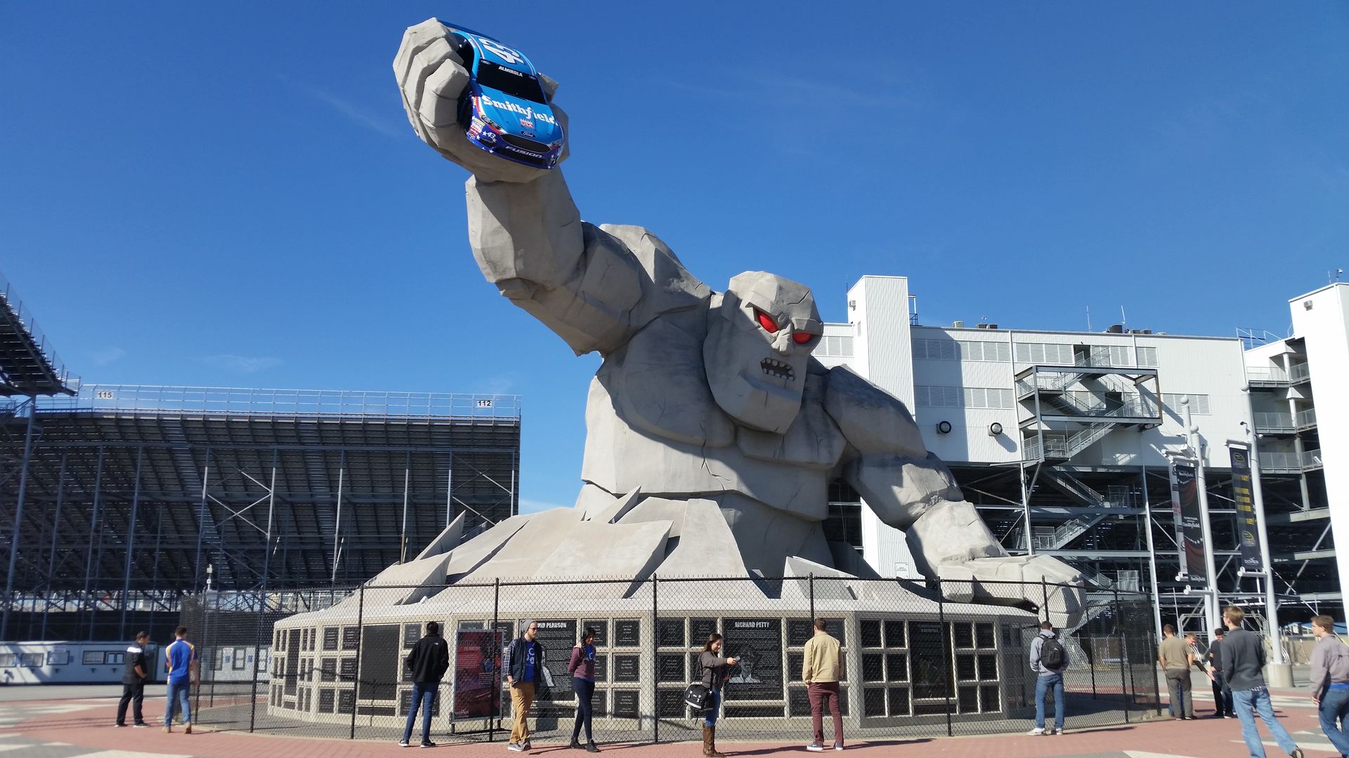 World’s Largest Monster Statue, world record in Dover, Delaware