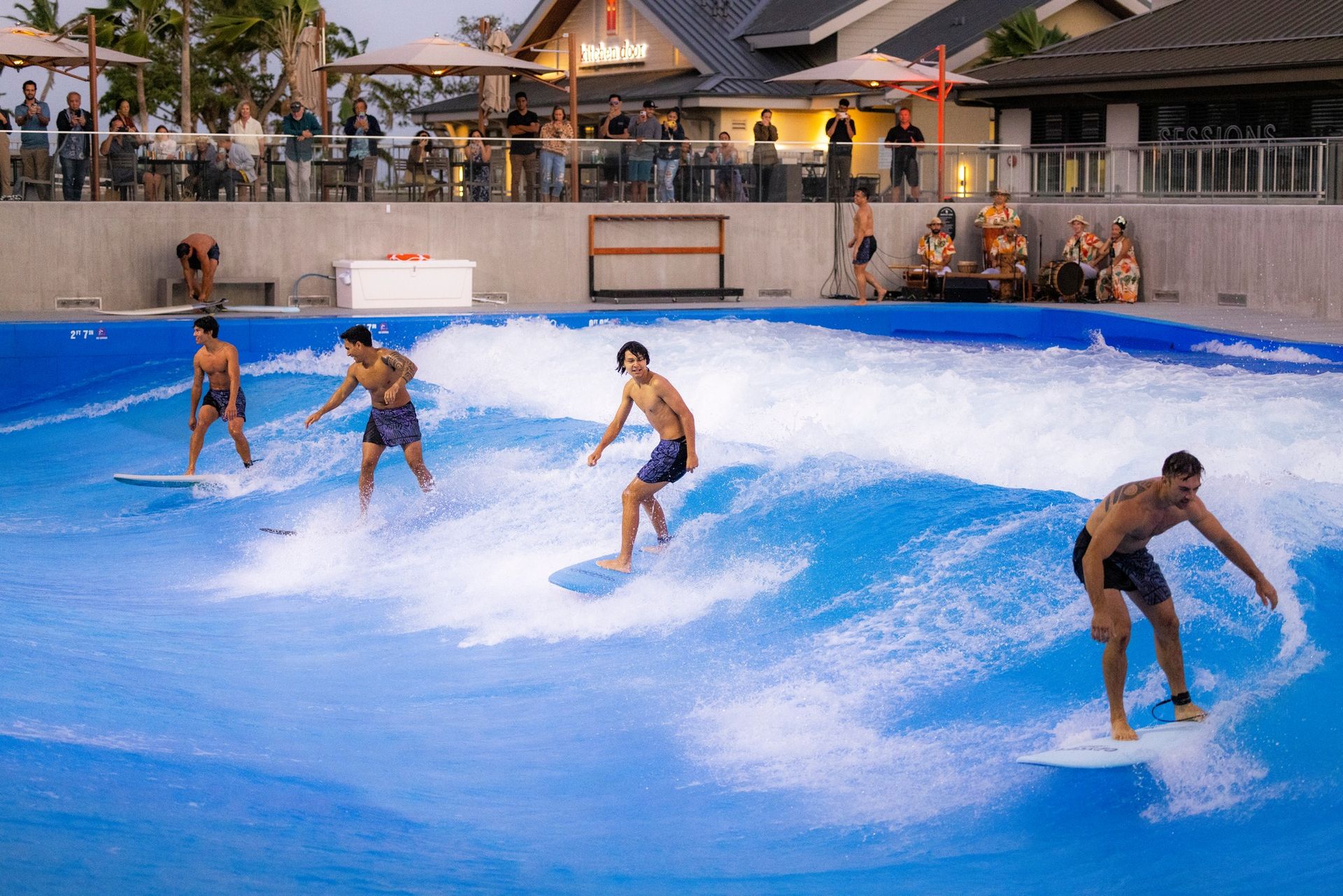 World's largest deep-water standing surf wave, world record in Ewa ...
