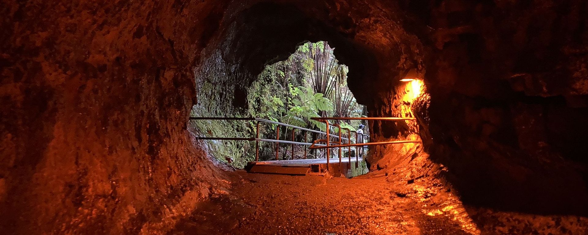 World's longest lava tube, world record in Hawaii