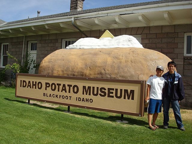 World's Largest Baked Potato with Topping Sculpture, world record in ...