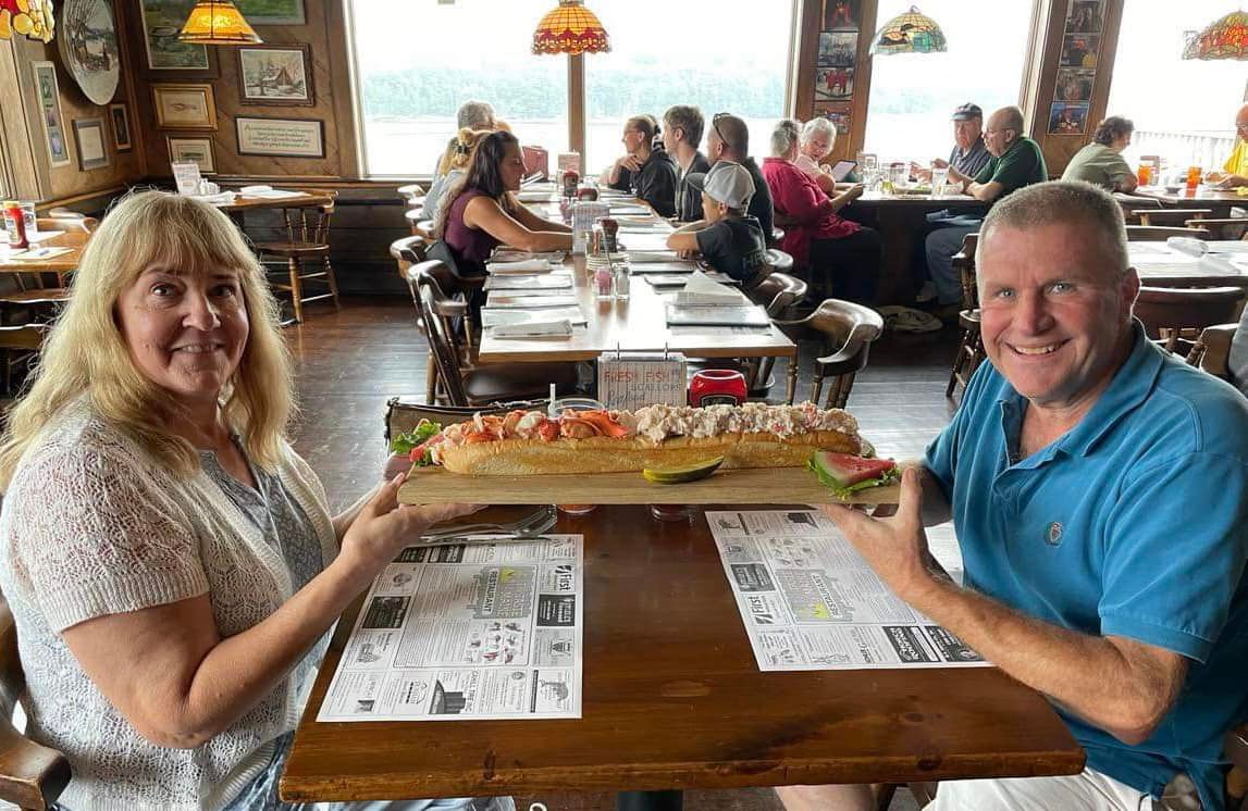 World’s Largest Lobster Roll Commercially Available, world record in ...