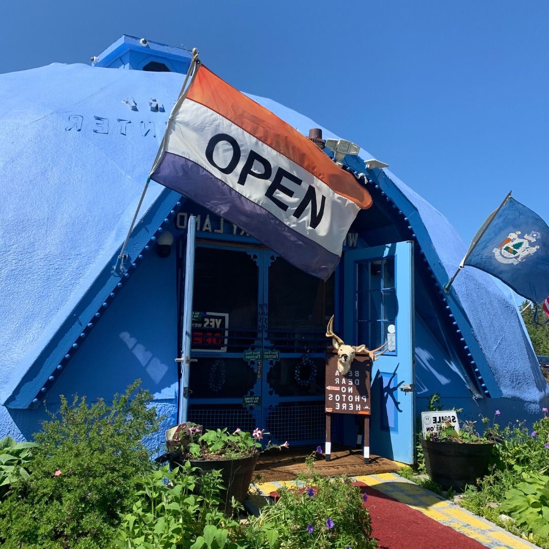 World's First Blueberry-shaped Shop, world record in Columbia Falls, Maine