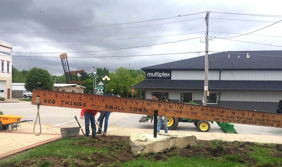 World's Largest Yardstick, world record in Casey, Illinois