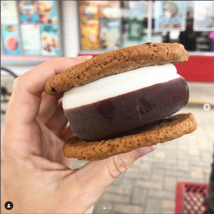 World's Largest Dilly Bar, world record in Moorhead, Minnesota