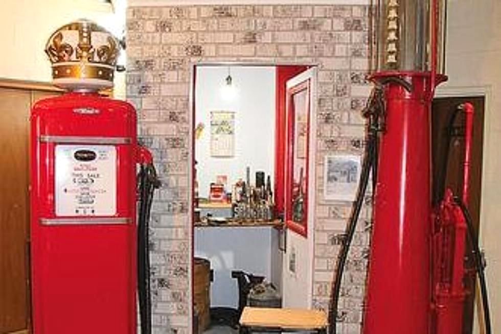 World's Smallest Gasoline Station, world record in Detroit Lakes, Minnesota