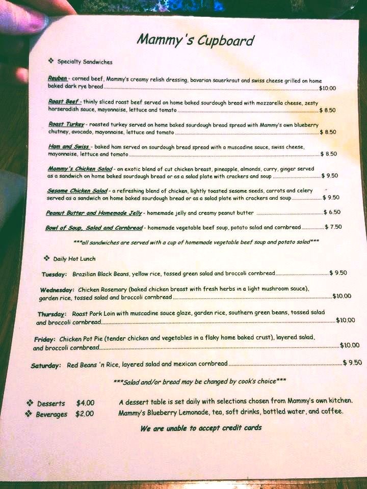 World's First Mammy’s Cupboard-shaped restaurant, world record in Natchez, Mississippi