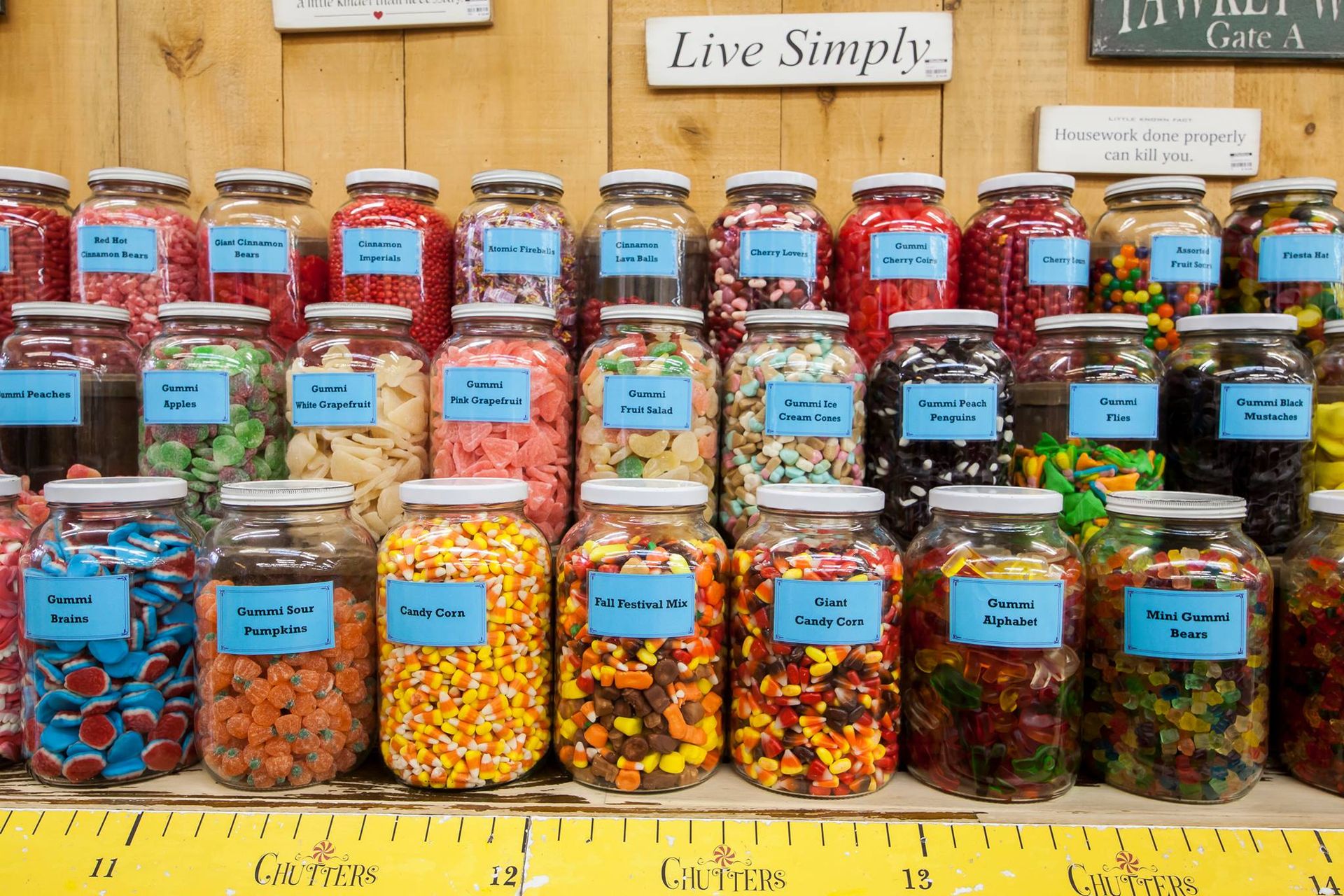 World's Longest Candy Counter, world record in Littleton, New Hampshire