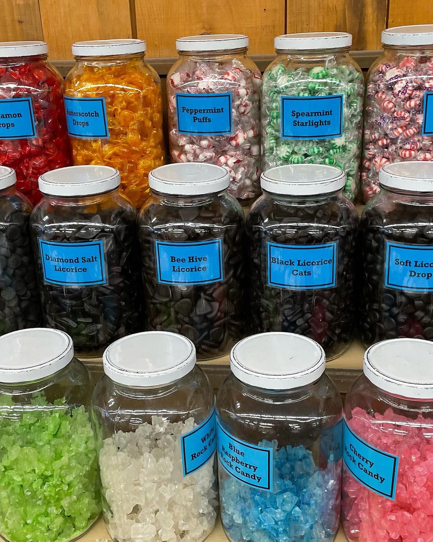 World's Longest Candy Counter, world record in Littleton, New Hampshire