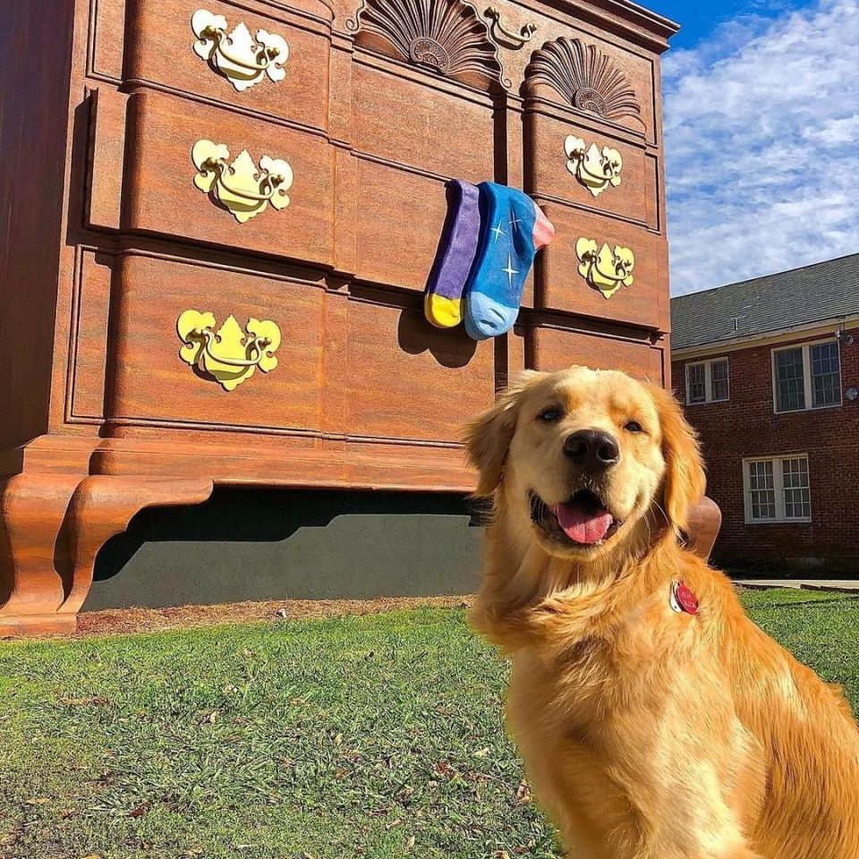 World's Largest Duncan Phyfe Chair, world record in Thomasville, North Carolina