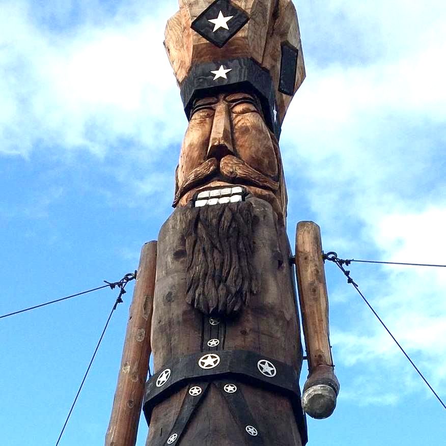 World's Largest Nutcracker, world record in Roseburg, Oregon