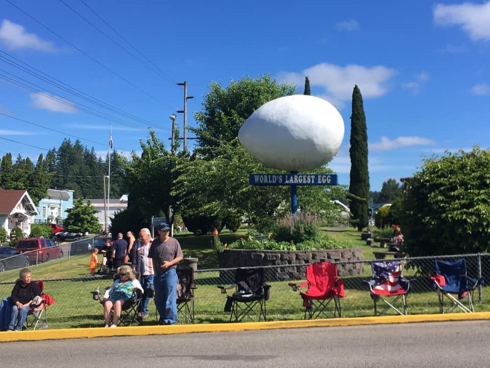 World's Largest Egg Sculpture, world record in Winlock, Washington