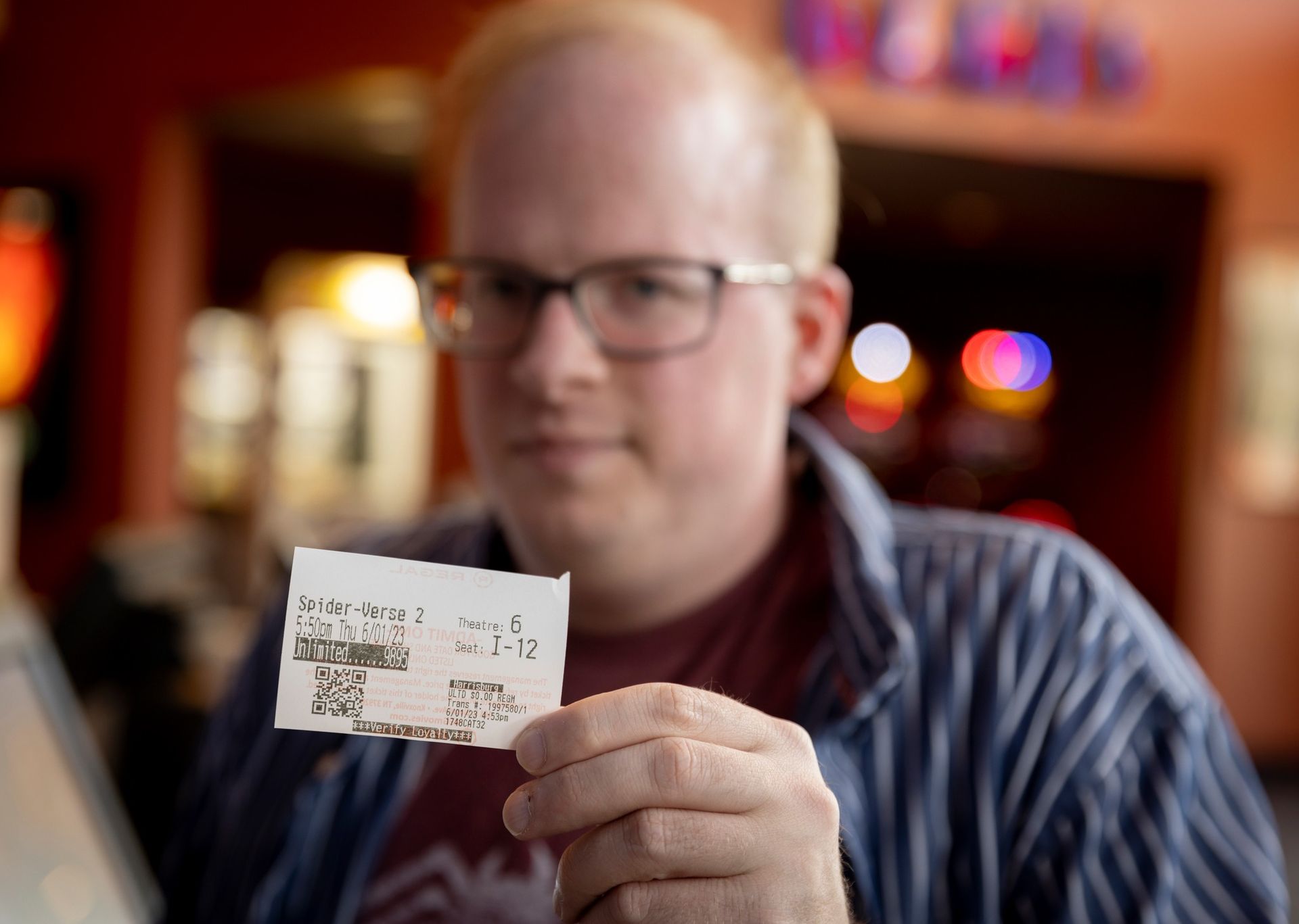 Most films seen in a cinema in one year, Zach Swope sets world record